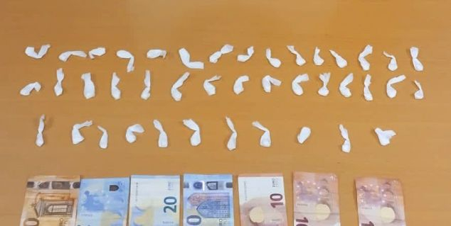 Pillado en un control con 40 'pollos' de droga a Mataró