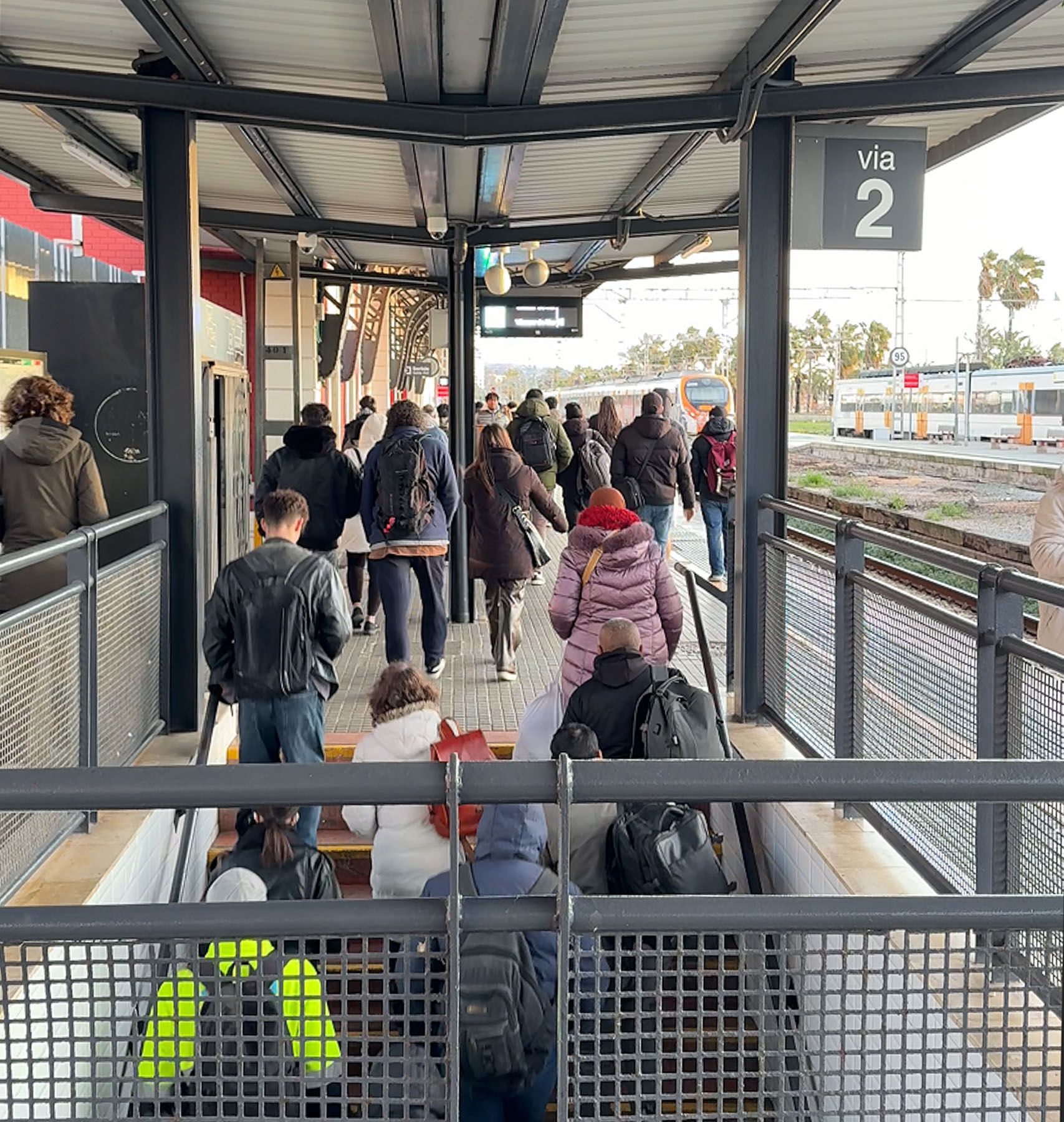 Rodalies arranca con "razonable normalidad": los cortes y servicios ...