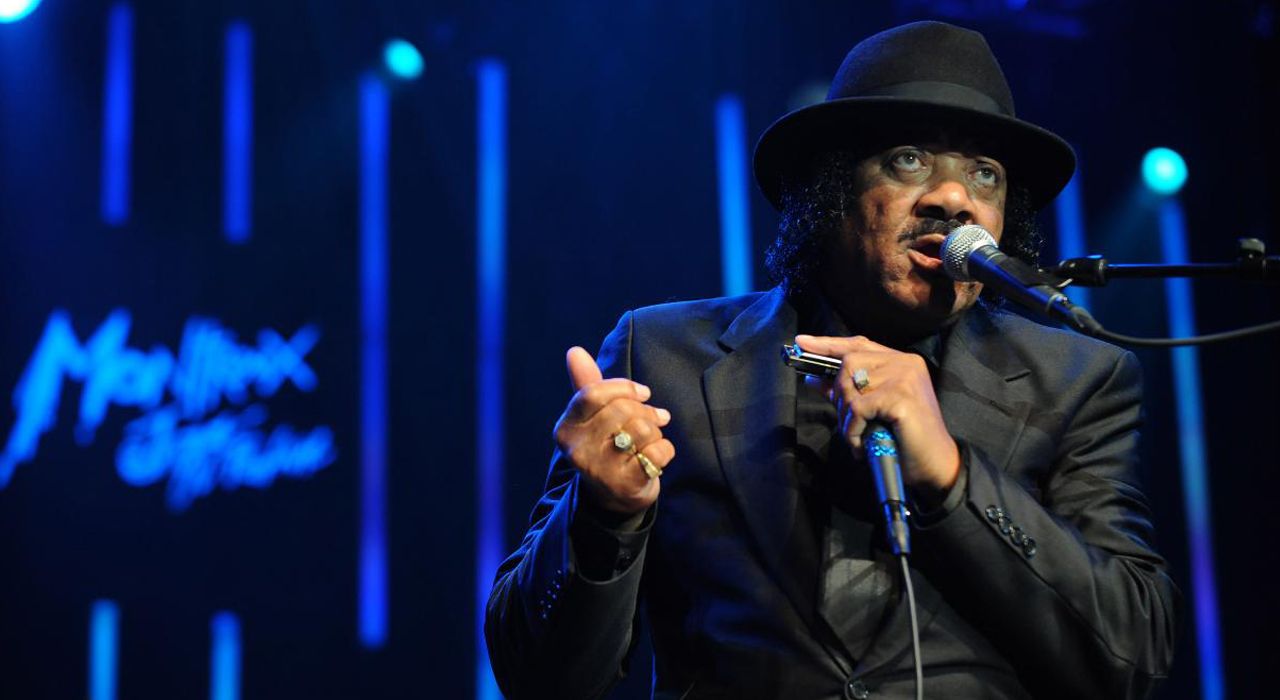 El cantante de blues Boo Boo Davis visita el Clap dentro de la suya ...