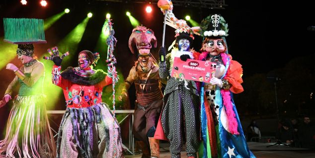 El AVV de los Molinos gana el premio a la mejor comparsa inspirándose en 'El Rey León'